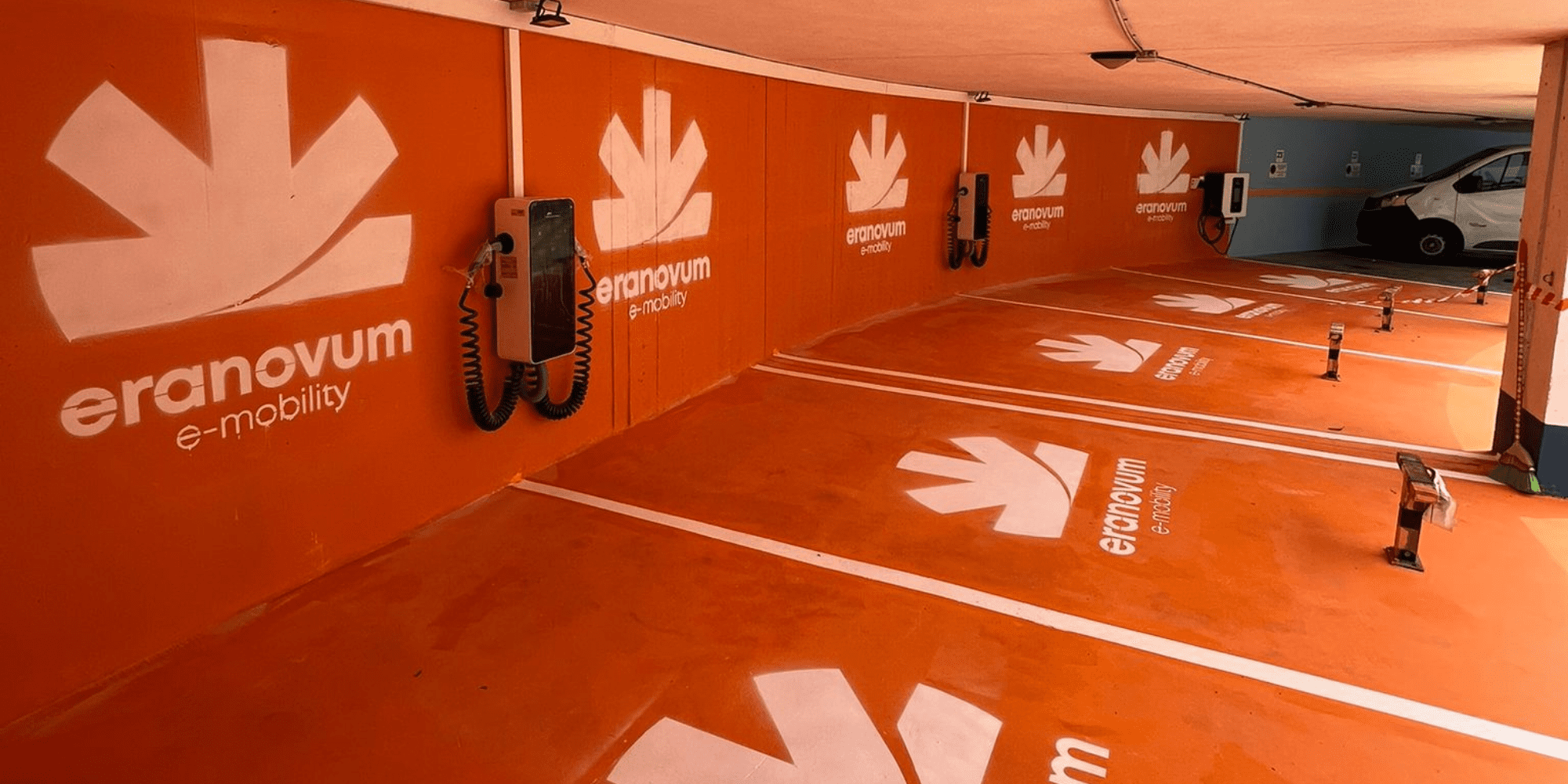 Instalación de puntos de carga en edificios públicos- Eranovum